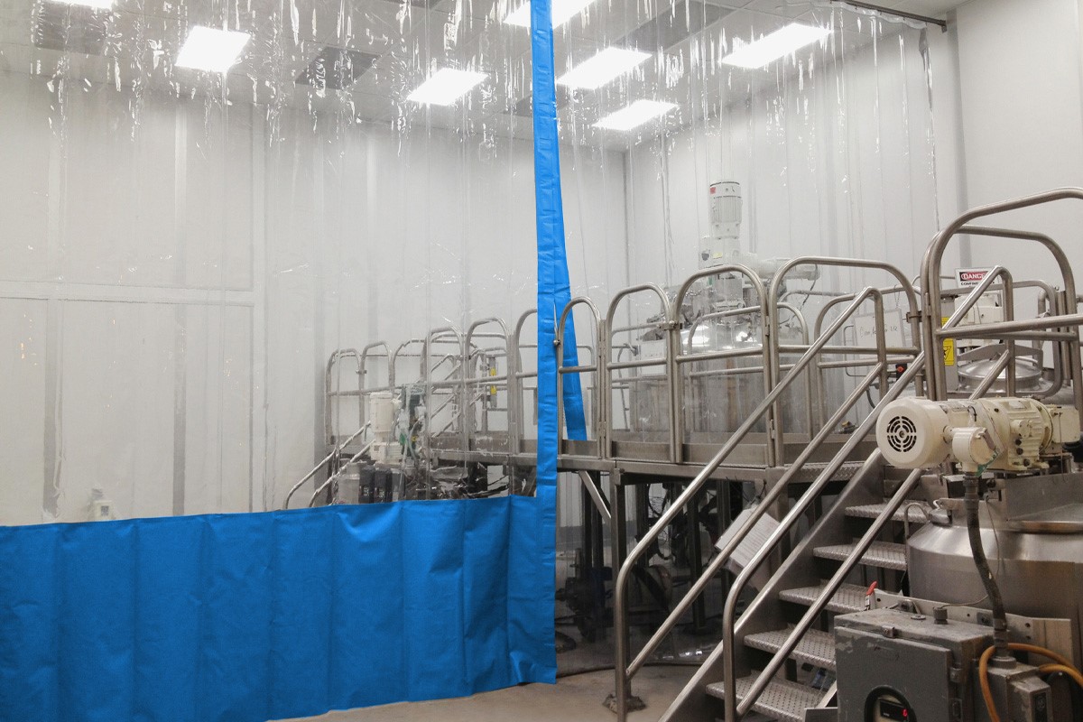 Heat Sealed Divider Walls - Custom Welding Curtains | SealWerks